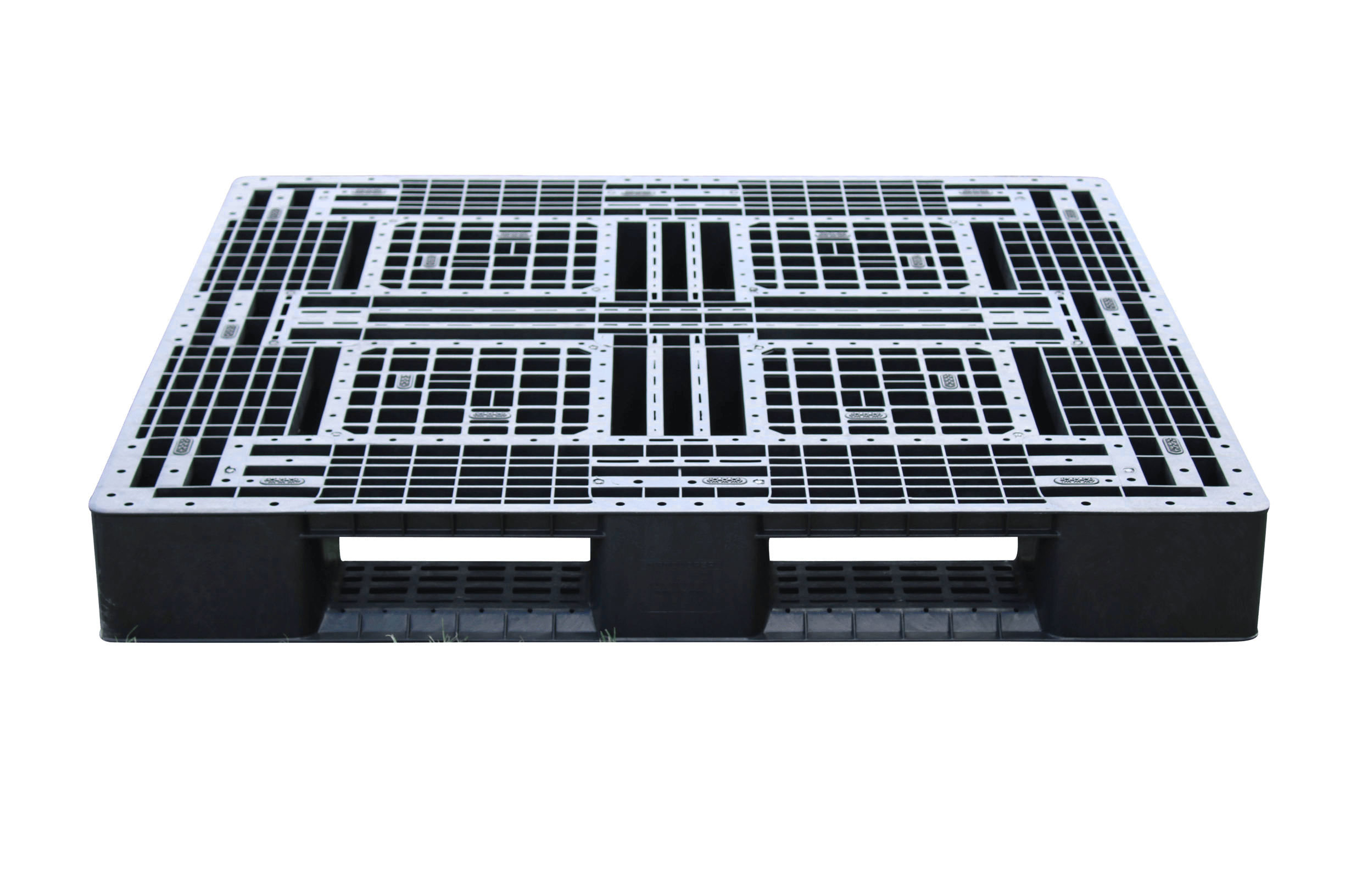 Discoverer® Heavy Duty Plastic Pallets | Outdoor Core Storage
